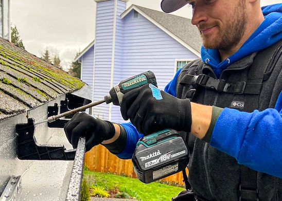 Bulldog Gutters and Rainwear – Seamless Gutter Installation